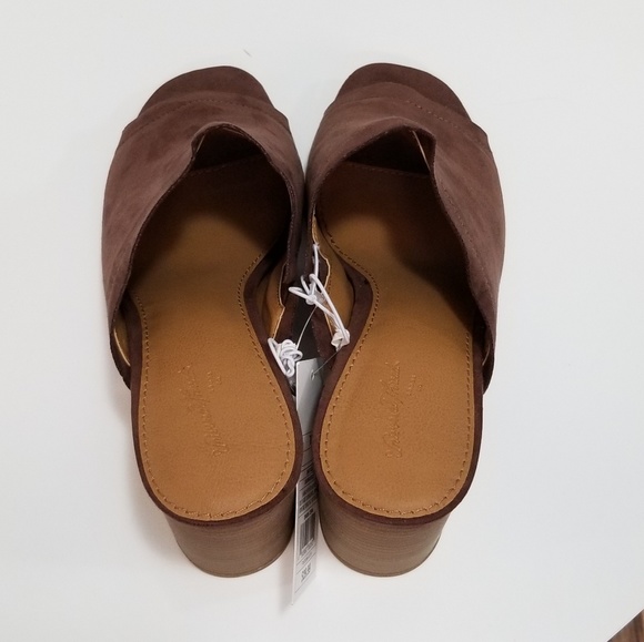 Universal Thread | Shoes | Nwt Slip On Mules With Stacked Heel | Poshmark